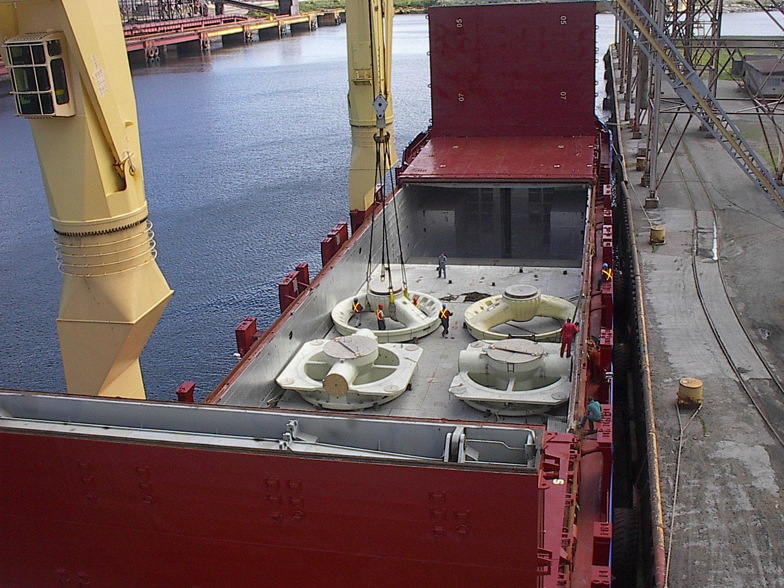 LOGISTEC Continues Strategic Expansion with Acquisition of Castaloop ...